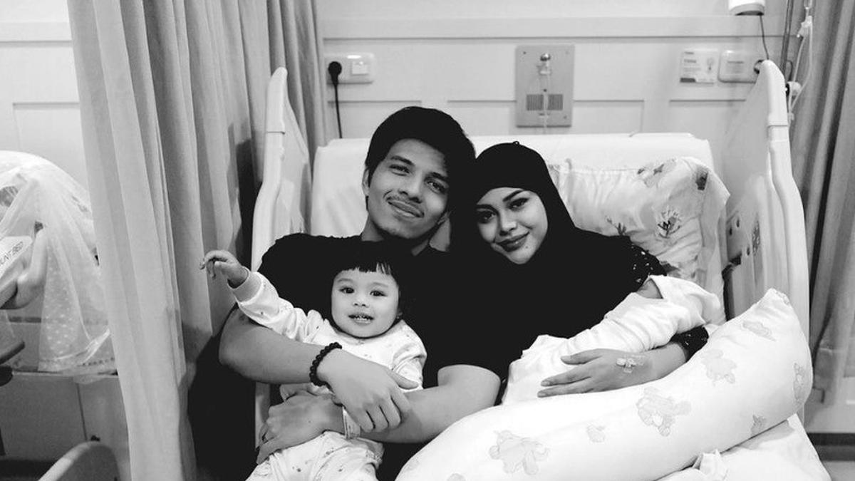 Potret Bahagia Papa Muda Bersama Sang Buah Hati - Citizen6 Liputan6.com