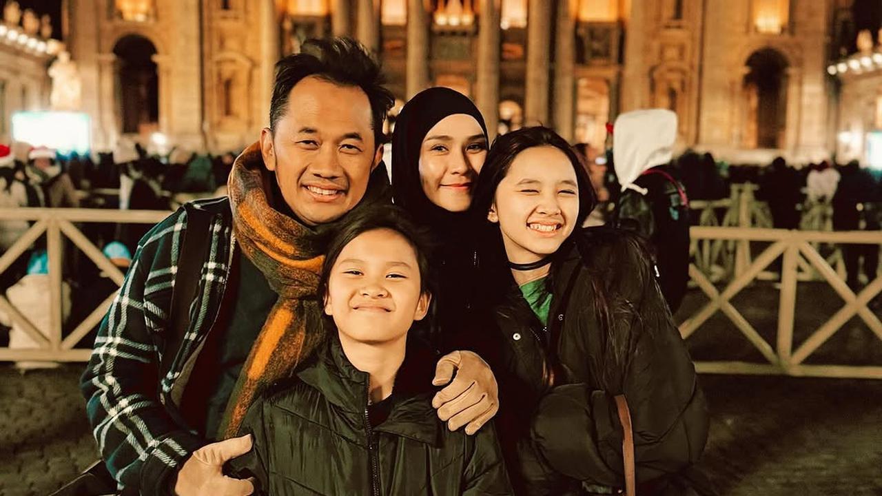 Zaskia Adya Mecca Ungkap Cerita di Balik Kunjungannya ke Vatikan ...