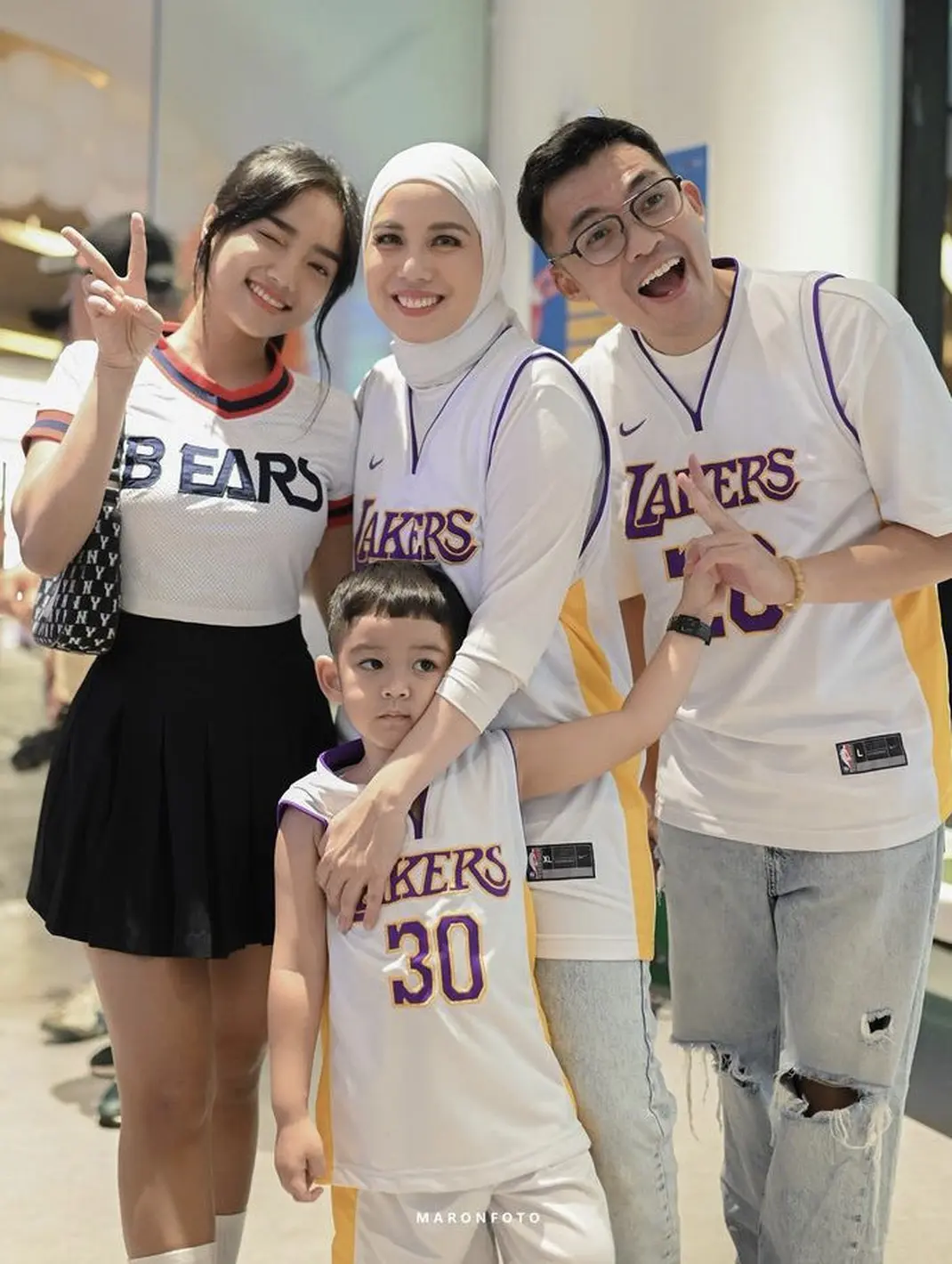 10 Gaya Artis Hadir di Ulang Tahun Anak Tya Ariestya Bertema Olahraga, Wulan Guritno dengan Tank ...