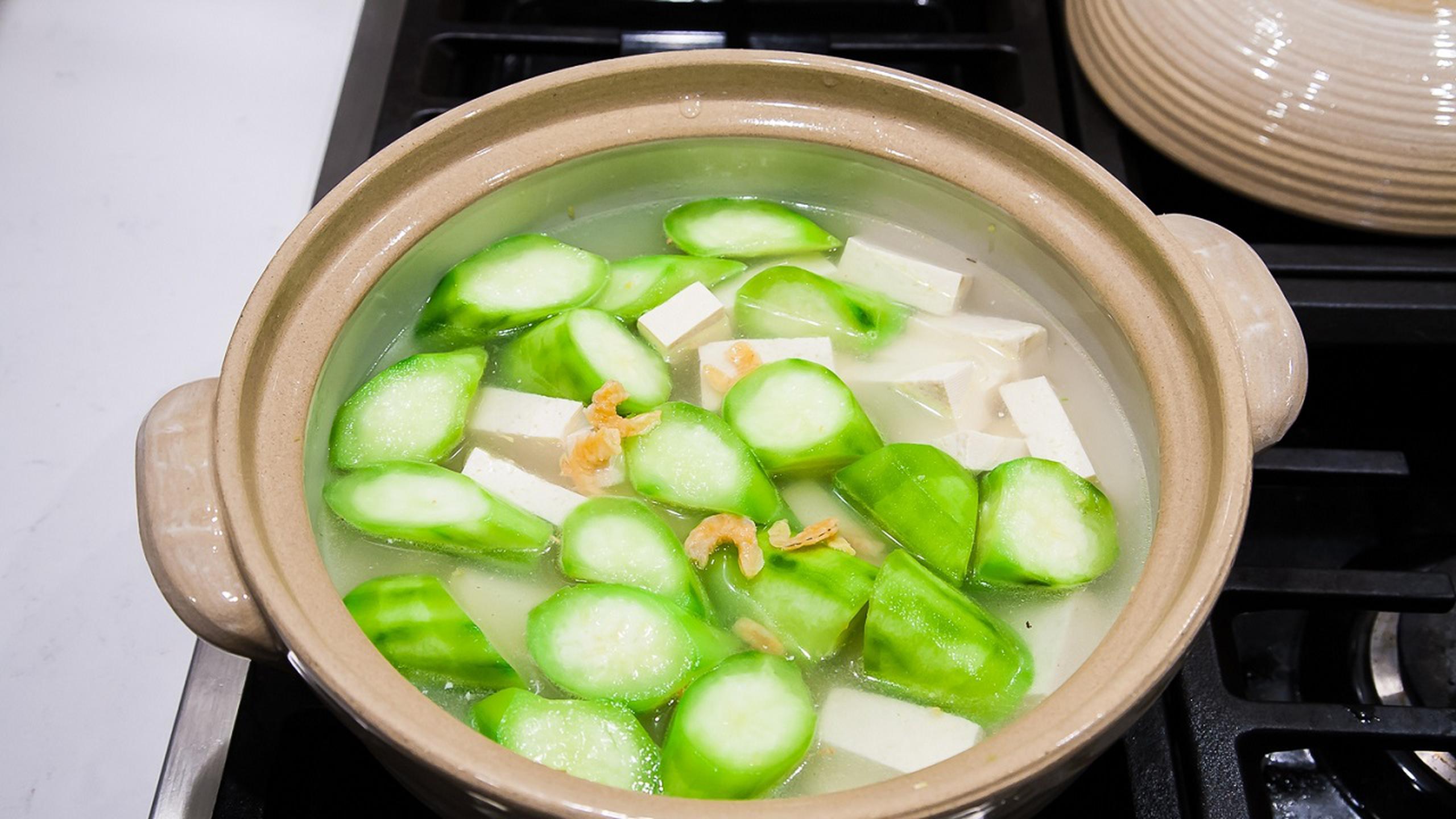 Resep Sayur Oyong Ala Rumahan yang Enak dan Menyegarkan: Pilihan ...