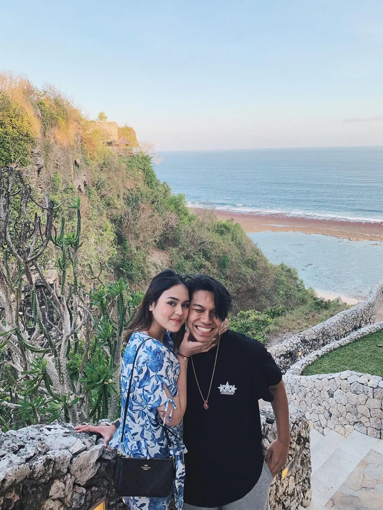 6 Potret Kemesraan Gaga dan Edelenyi Laura, Selebgram yang Curi ...