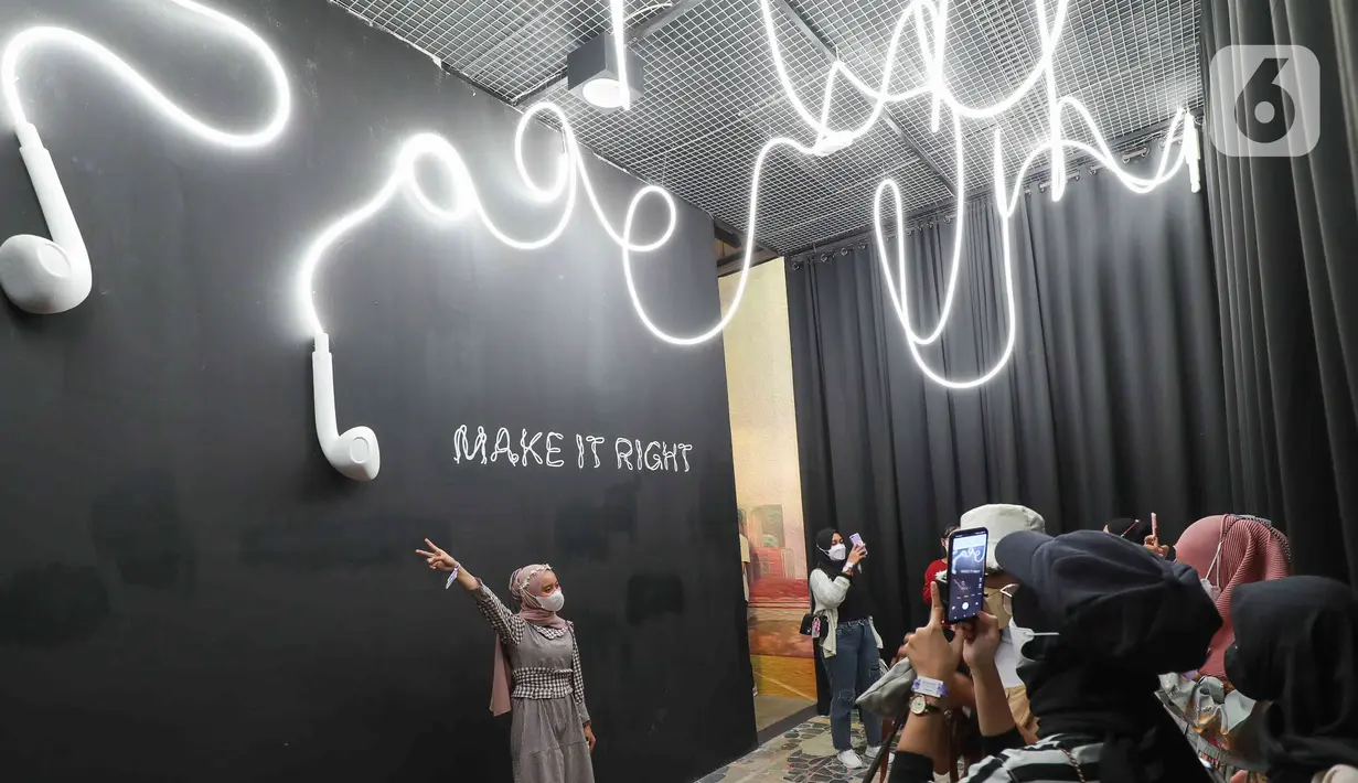FOTO: Mengunjungi Pameran BTS di Jakarta - Foto Liputan6.com