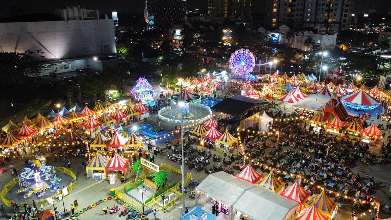10 Wahana Pasar Malam yang Paling Populer, Seru dan Menyenangkan