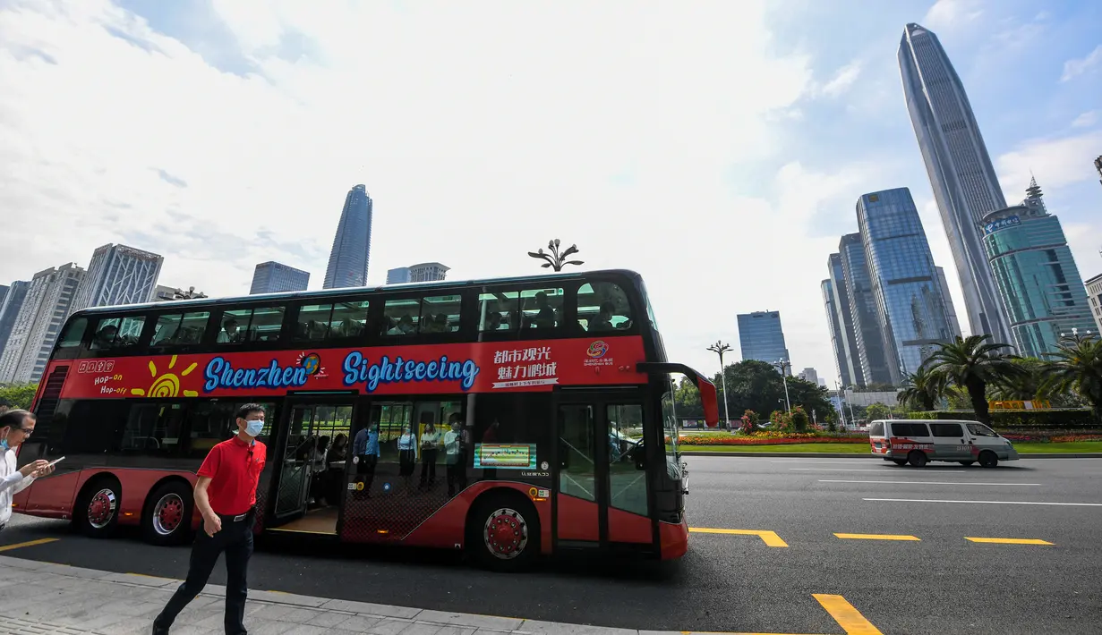 FOTO: Serunya Keliling Kota Shenzhen dengan Bus Wisata - Foto Liputan6.com