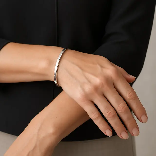 12 Model Gelang Emas yang Cocok untuk Usia 40 Tahunan, Makin Elegan di ...
