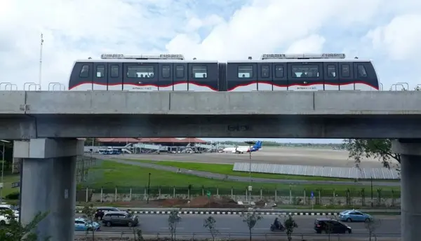 Penampakan PLTU Paiton, Pembangkit Terbesar di Asia Tenggara Berumur Seperempat Abad - Bisnis ...