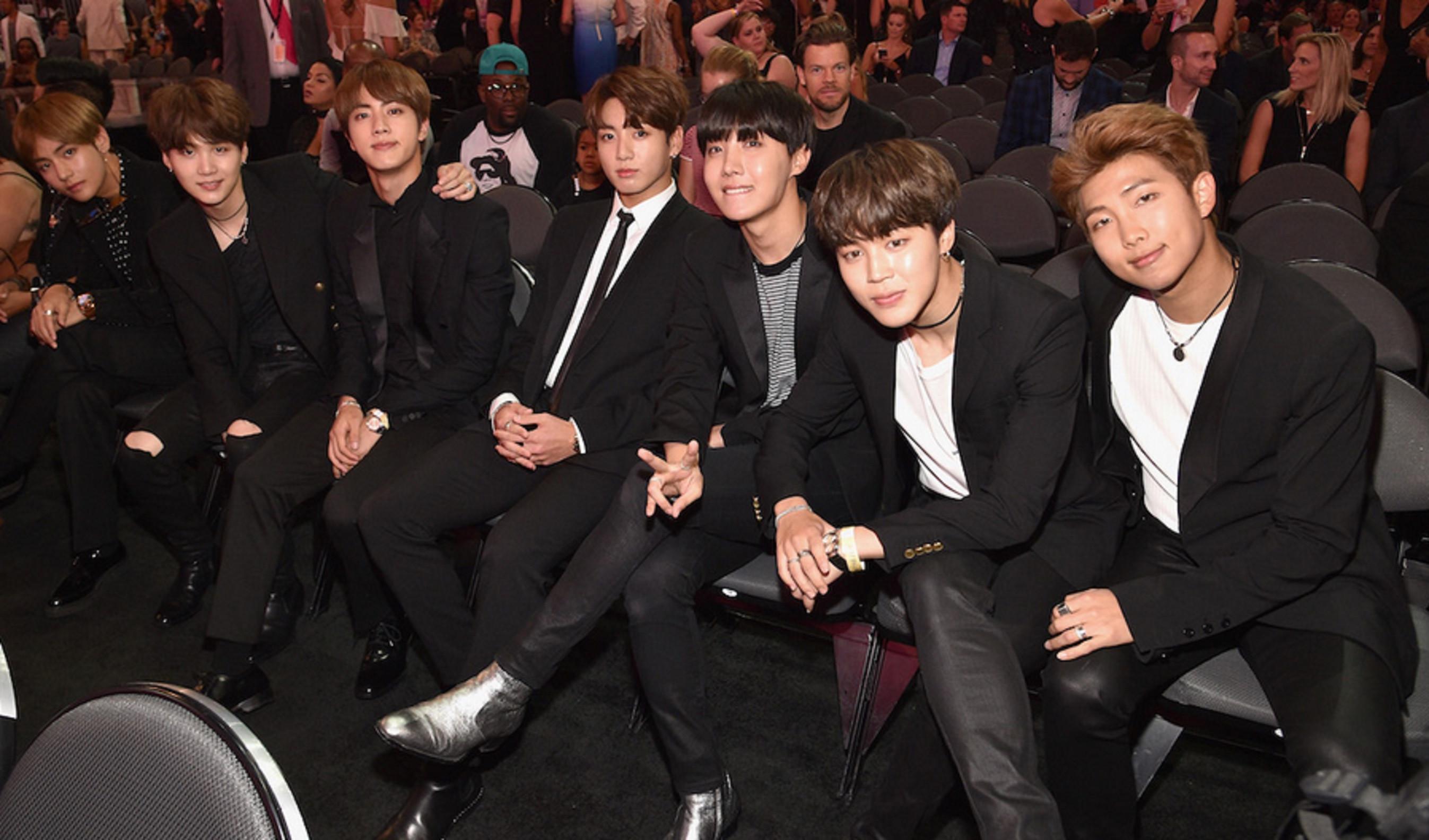 Tanpa Promosi, Single Baru BTS Sukses Masuk Billboard - ShowBiz ...
