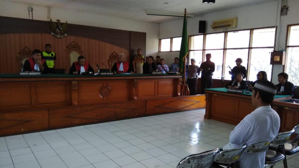 Vonis 7 Tahun bagi Terdakwa Pembunuhan Komandan Brigade Persis ...