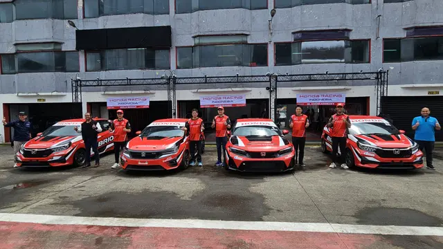 Honda Racing Kenalkan Civic Type R dan Brio Sebagai Mobil Balap Baru ...