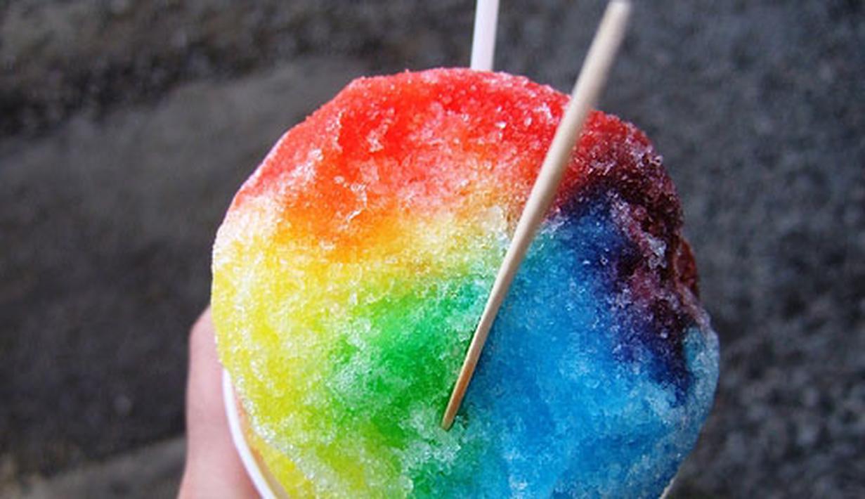Rainbow Ice, Segarnya Es Warna-Warni - Photo Fimela.com