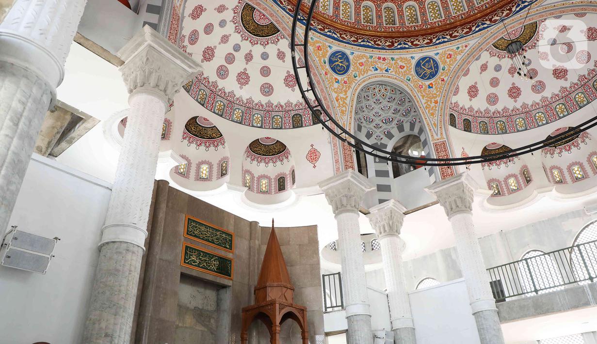 Pesona Masjid Jami Al Fajri, Replika Masjid Biru Turki yang Ada di ...