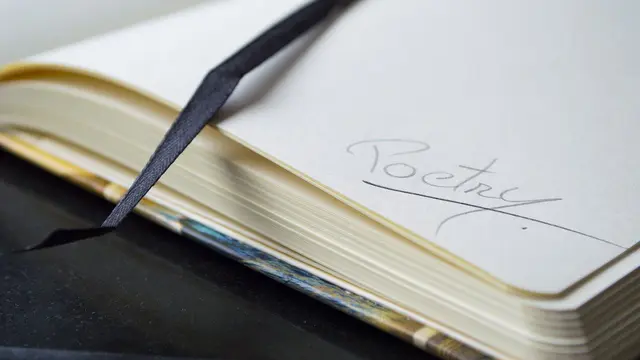 Macam-Macam Jenis Puisi Rakyat beserta Contohnya - Ragam Bola.com