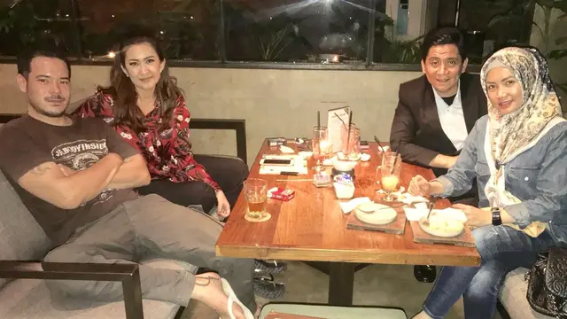 Anak Ulang Tahun, Warganet Doakan Zack Lee dan Nafa Urbach Rujuk - ShowBiz Liputan6.com