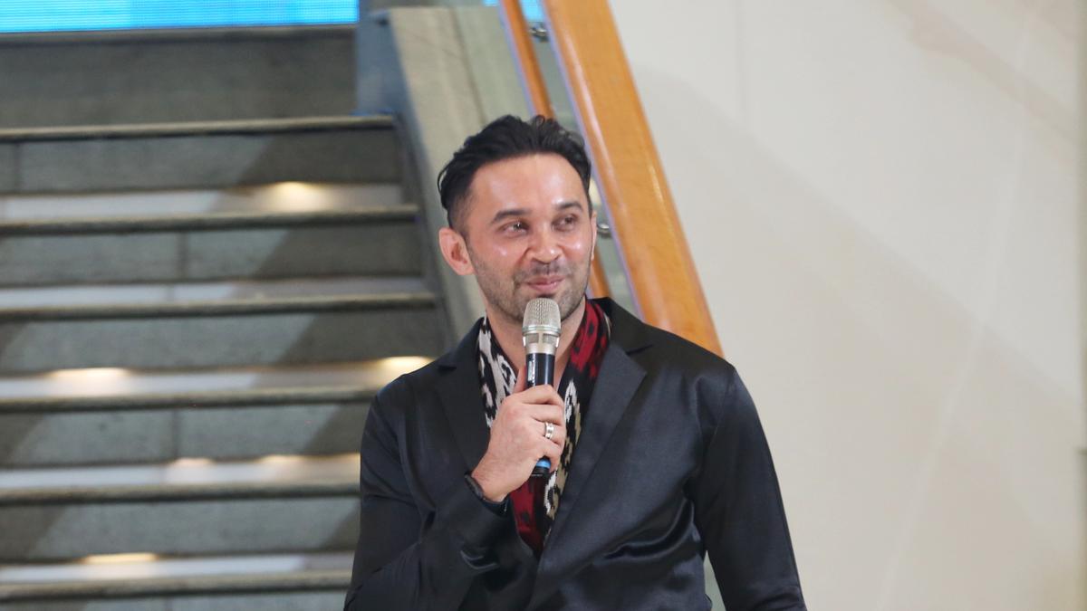 Lama tak Muncul Artis Ganteng Ini Ubah Nama Jadi Jordan, Urusi Miss ...