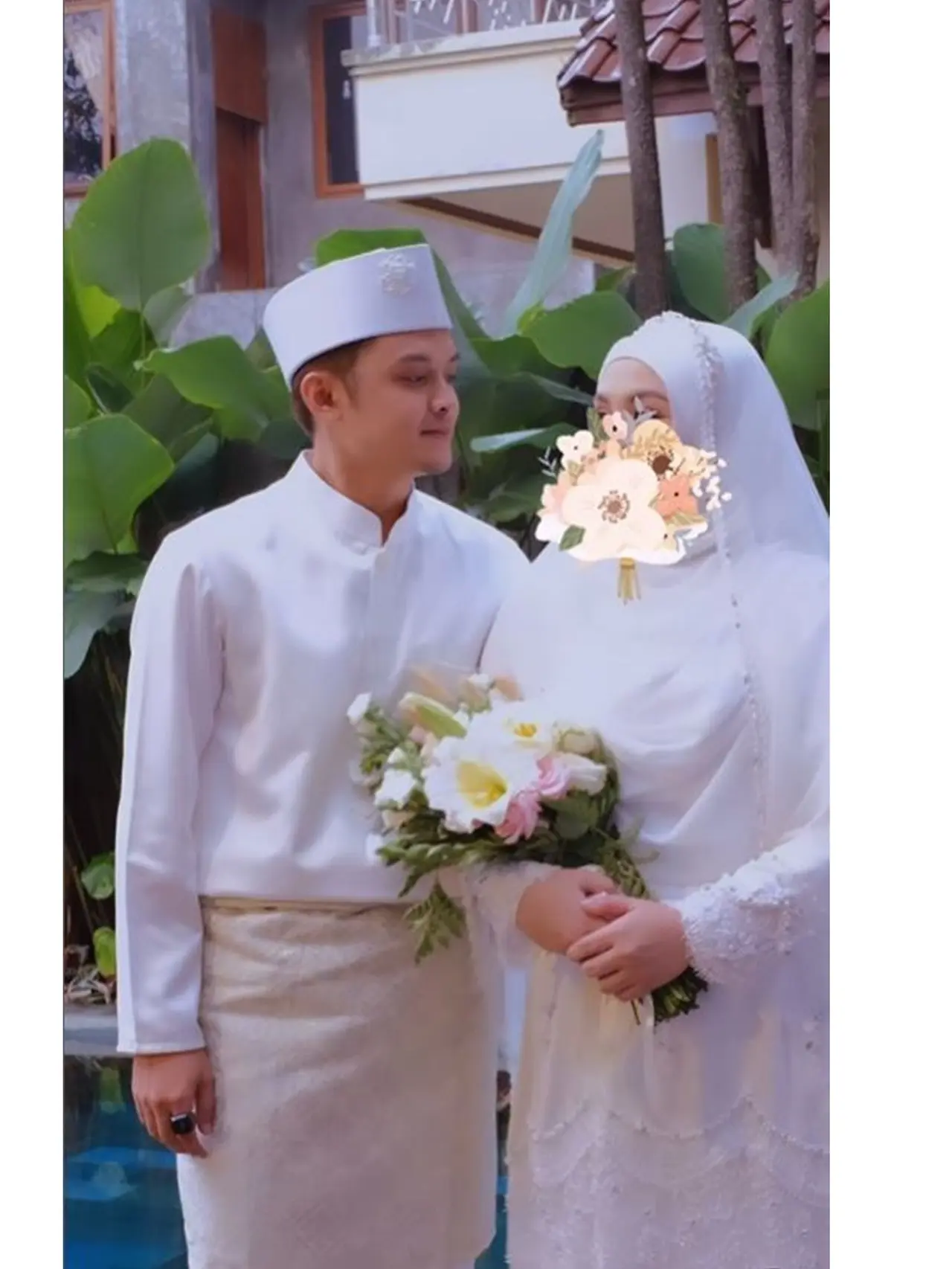 6 Potret Pernikahan Dodi Hidayatullah Eks ADAM, Masih Rahasiakan Wajah ...