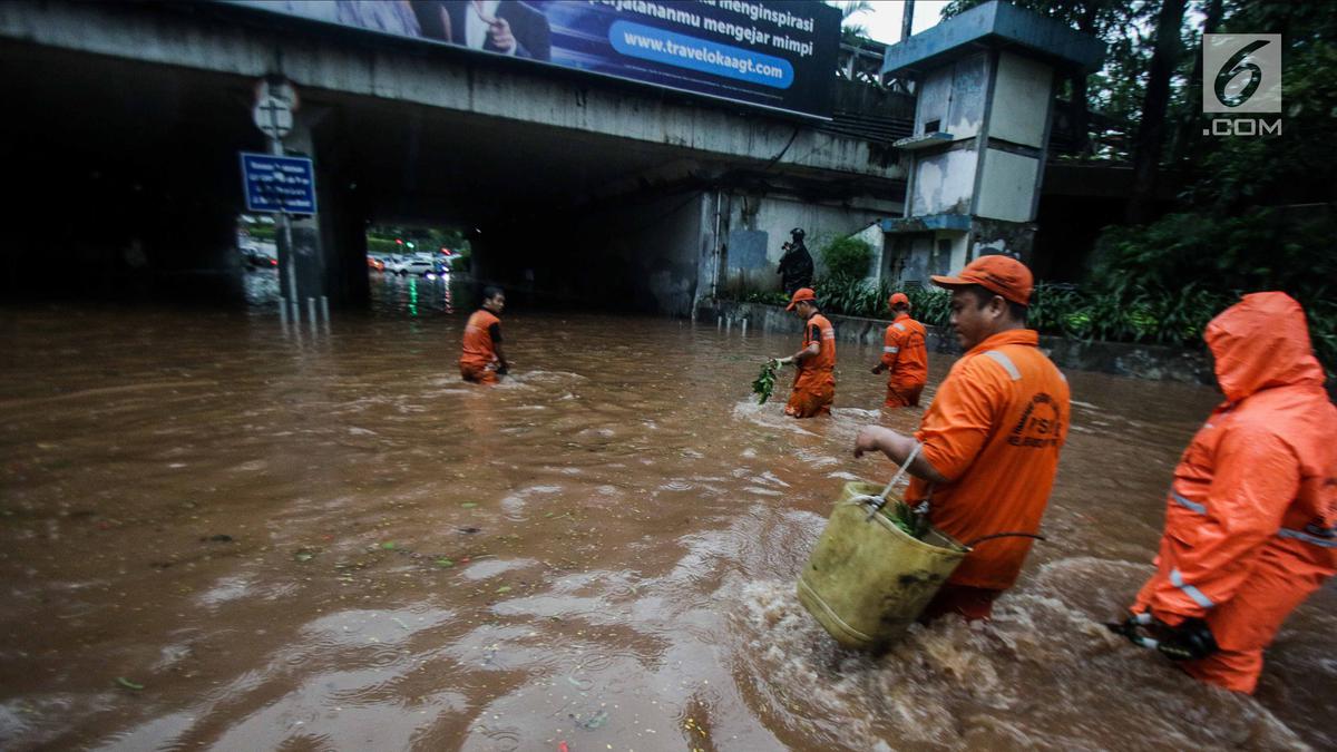 Penampakan Banjir Jakarta yang Akan Bikin Kamu Merinding