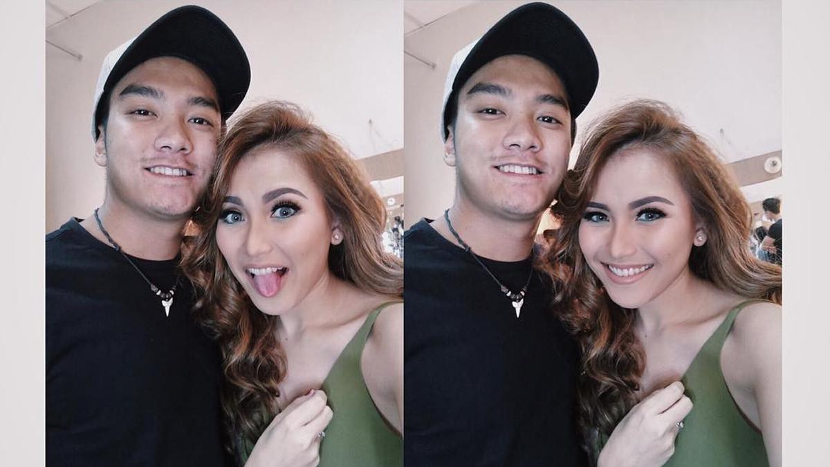 Serba Putih, Kompaknya Adik Ayu Ting Ting dan Adik Boy William