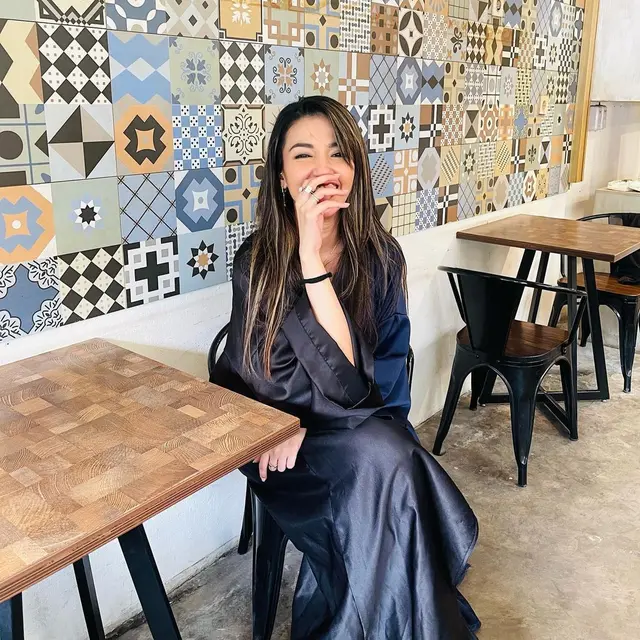 7 Tahun Terpisah dari Anak, Ini 6 Potret Tegar Tsania Marwa Lebaran ...