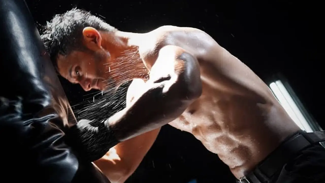 Gantengnya Aktor Malaysia Hairul Azreen: Perut Six Pack, Lemak Tubuh 3 ...