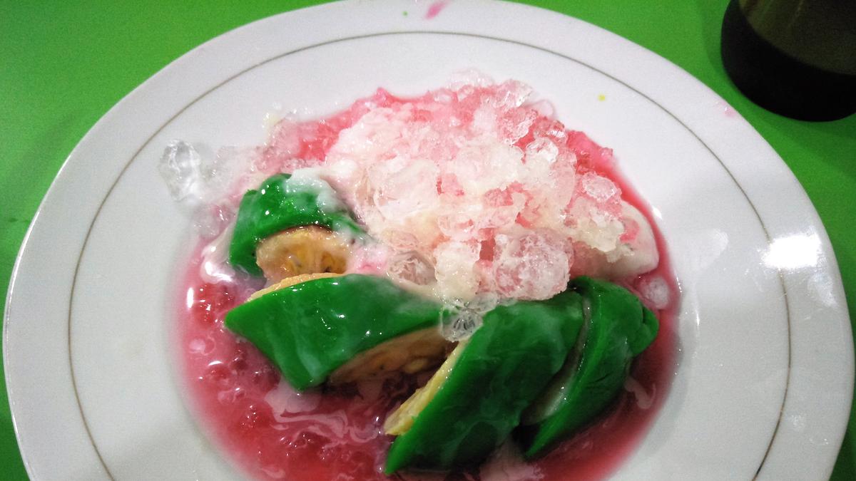 Cara Membuat Pisang Ijo, Lengkap dengan Bubur Sumsum dan Kuah Santannya