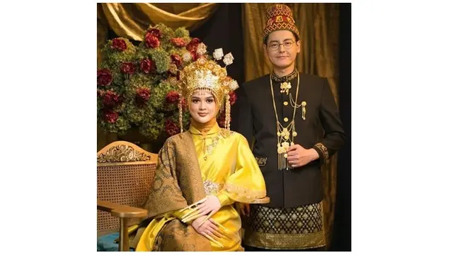 7 Potret Transformasi Roger Danuarta, dari Bayi hingga Jadi Suami Cut ...