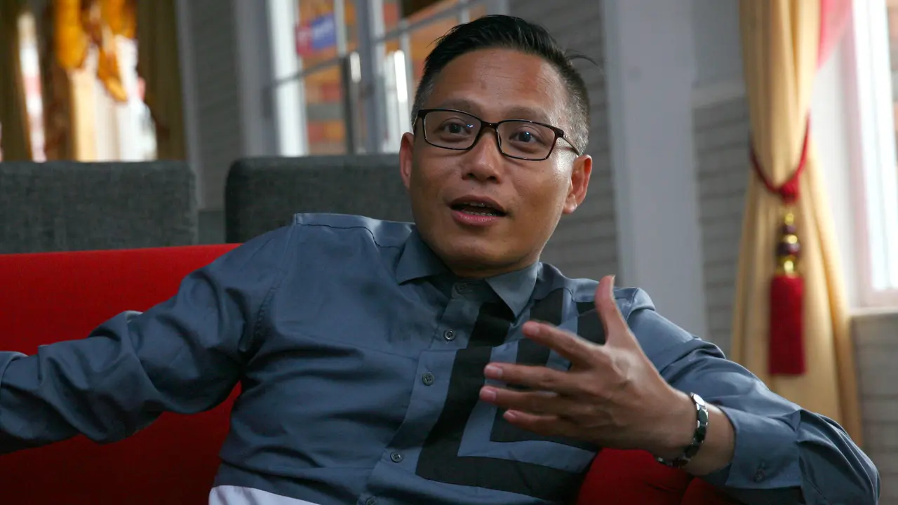 Ingat Umur, Sarwana Luncurkan Single Religi - ShowBiz Liputan6.com