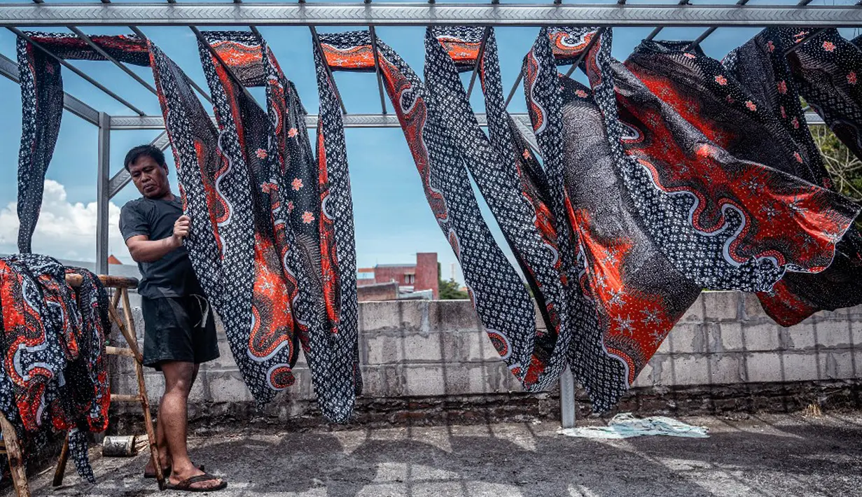 Melihat Proses Pembuatan Kain Batik Tradisional - Foto Liputan6.com