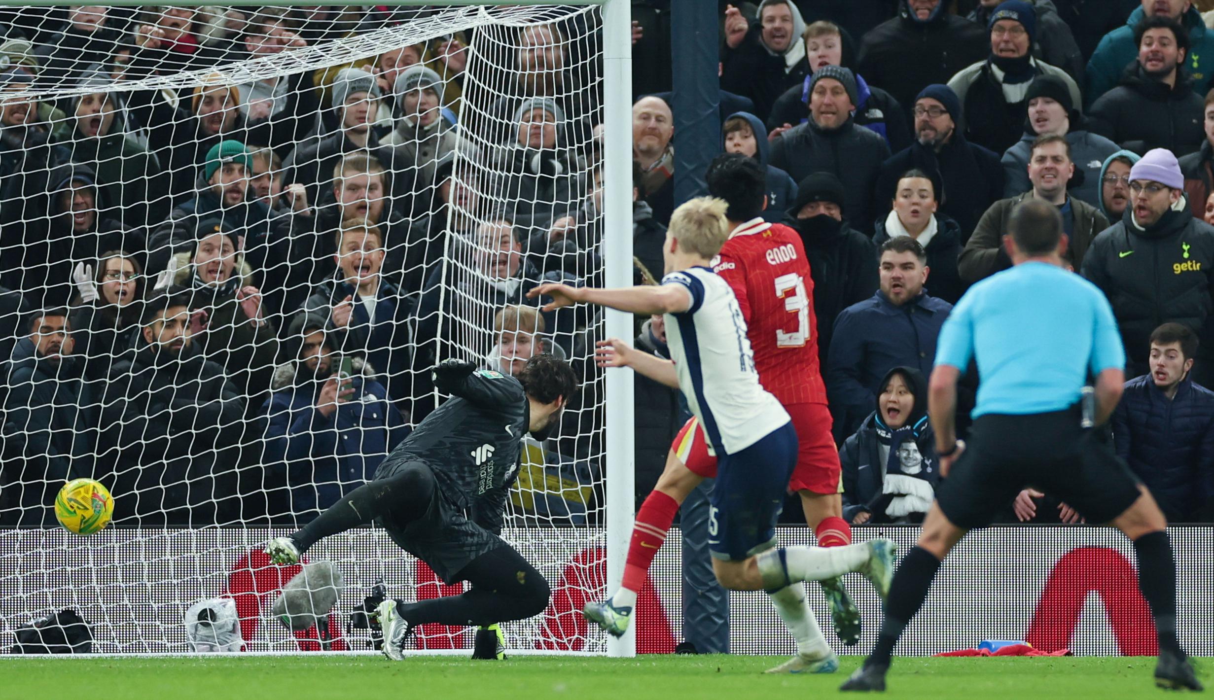 Foto: Aksi Lucas Bergvall Sang Pembeda, Tottenham Tekuk Liverpool di ...