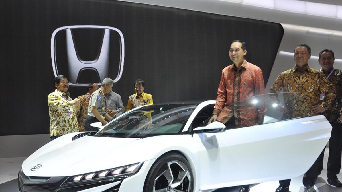 Mobil Putih Dianggap Paling Aman, Alasannya?