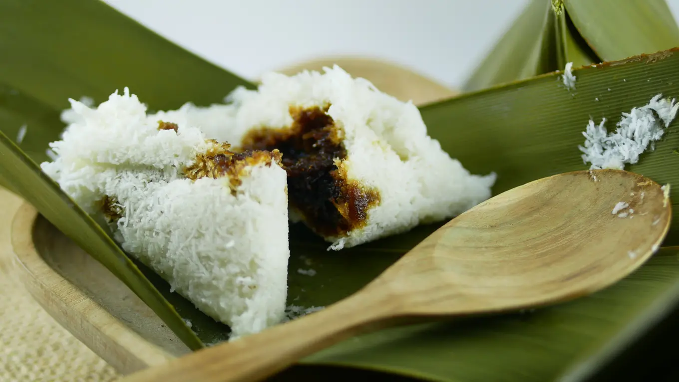 Resep Kue Iwel-Iwel Kukus dengan Isi Gula Merah Lumer - Food Fimela.com