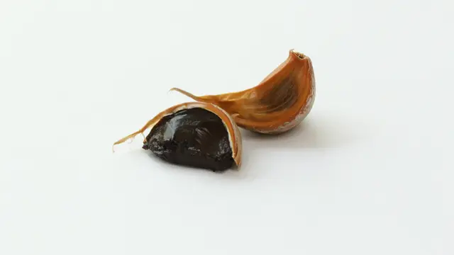 Manfaat Black Garlic untuk Kesehatan, Bukan Bawang Putih Biasa