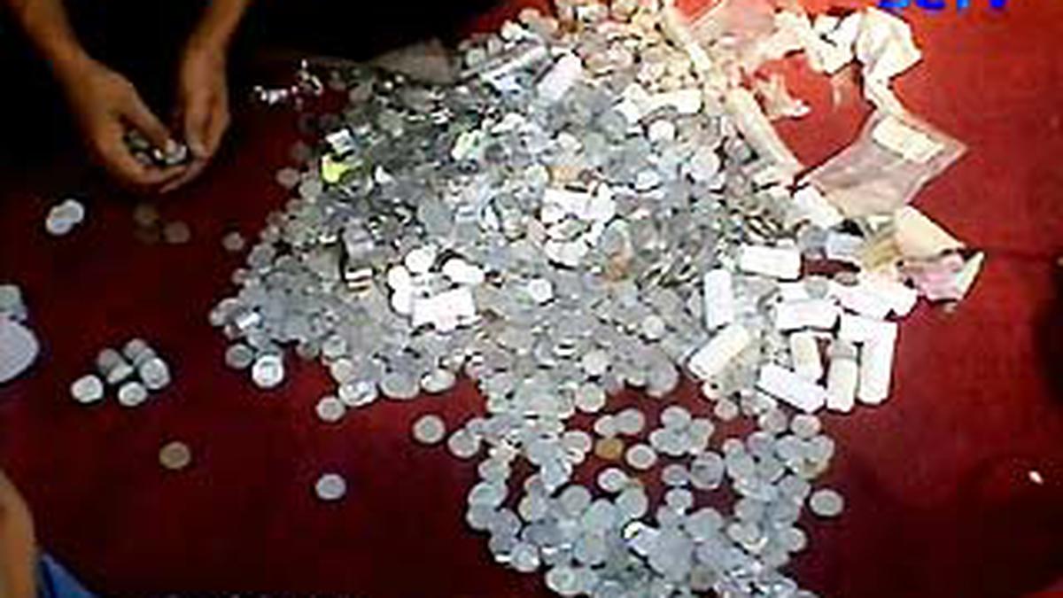 Pengumpulan Koin untuk Prita Terus Berlangsung - News Liputan6.com