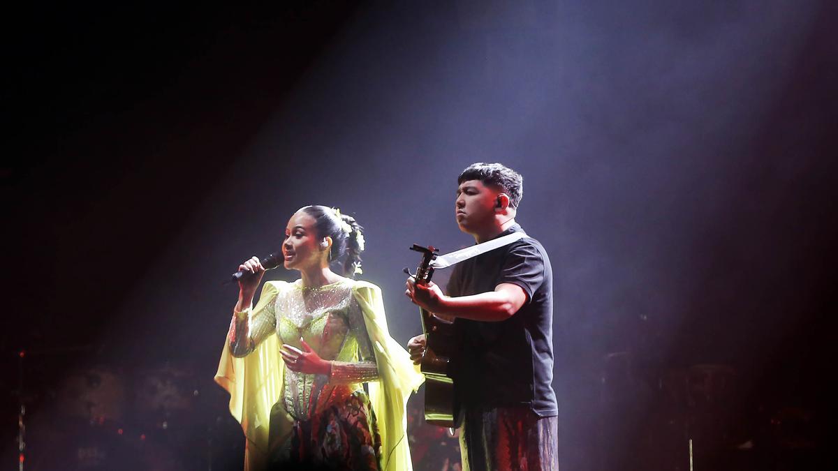 Lirik Lagu Sabar - Donne Maula