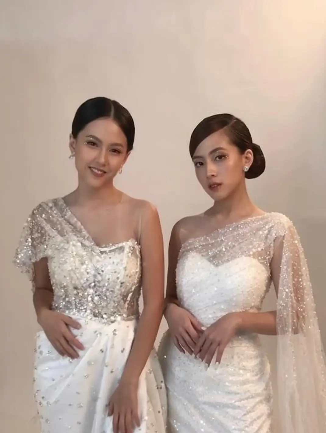 6 Gaya Kompak Hasya Kyla dan Adhisty Zara di Pemotretan Terbaru, Bagai ...