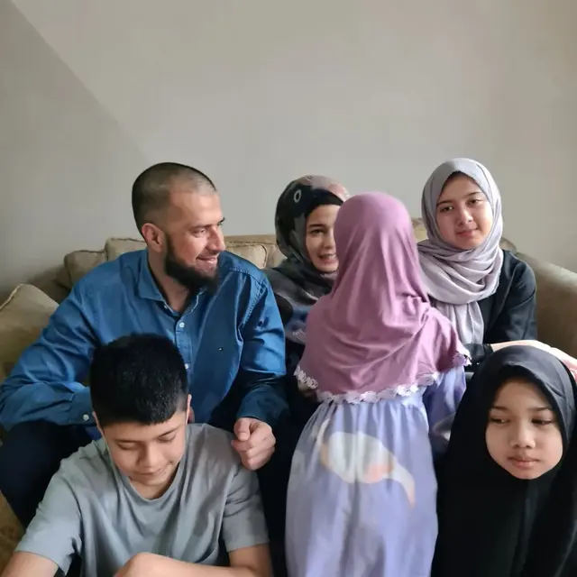 Vakum dari Dunia Hiburan, Ini 6 Potret Terbaru Primus Yustisio yang Semakin Religius - Hot ...