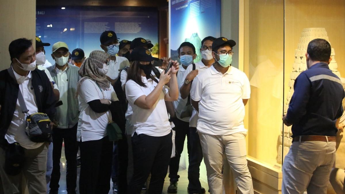 Puluhan Peserta Forum HRD Perusahaan Tambang Kunjungi Museum Gunung Api ...