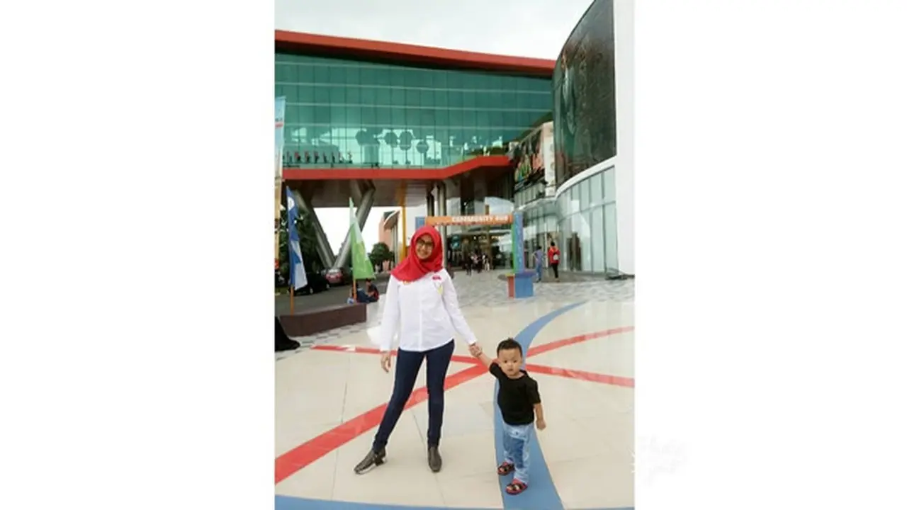 6 Potret Terbaru Lia Ananta saat Asuh Anak, Pemeran Sashi 'Di Sini Ada ...