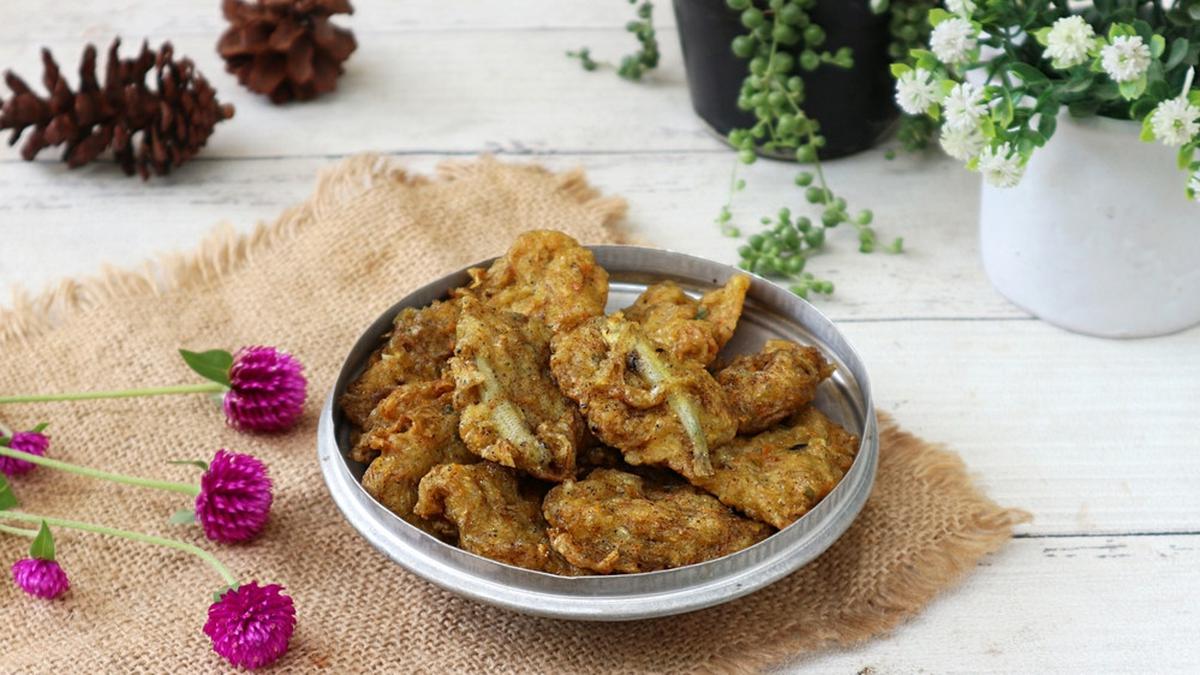 Resep Bakwan Ikan Teri Basah - Food Fimela.com