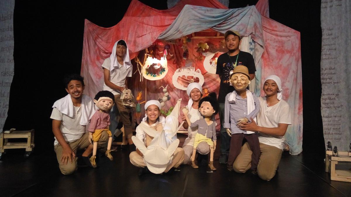 Ajakan Membaca Lewat Pesta Boneka Ria Pappermoon - ShowBiz Liputan6.com