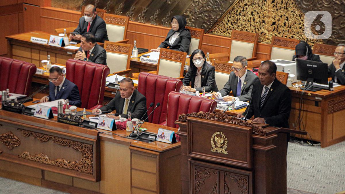 DPR Sahkan Calon Anggota KPI Periode 2022-2025 - Foto Liputan6.com