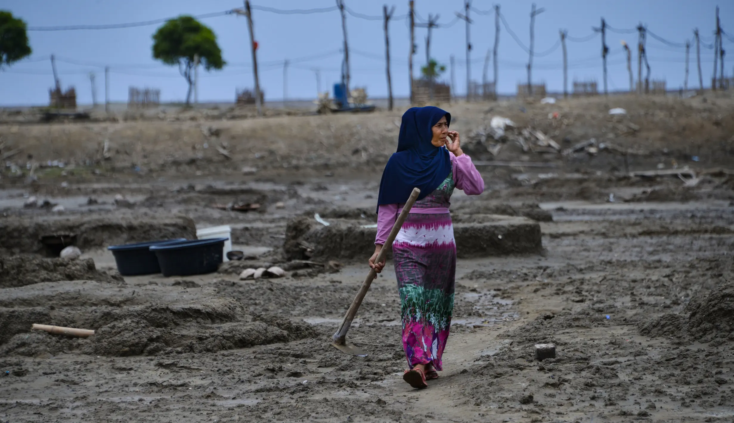 FOTO: Geliat Petani Garam Tradisional - Foto Liputan6.com