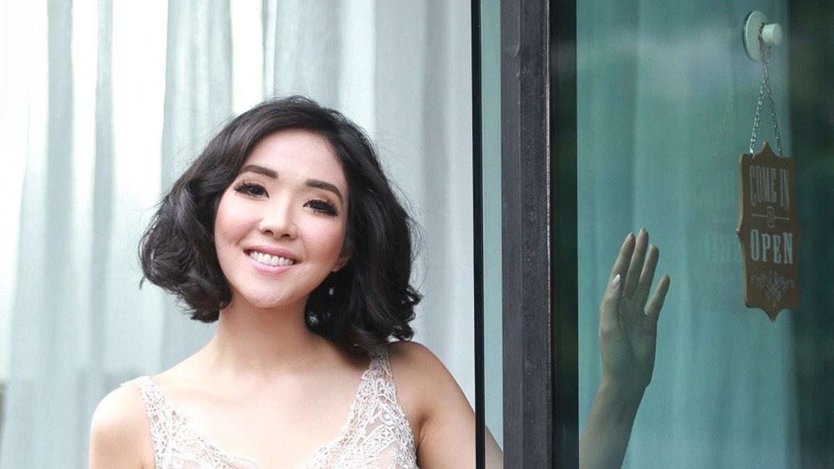 Gisel Siap Ngamen Jika Cek Toko Sebelah Raih 2 Juta Penonton