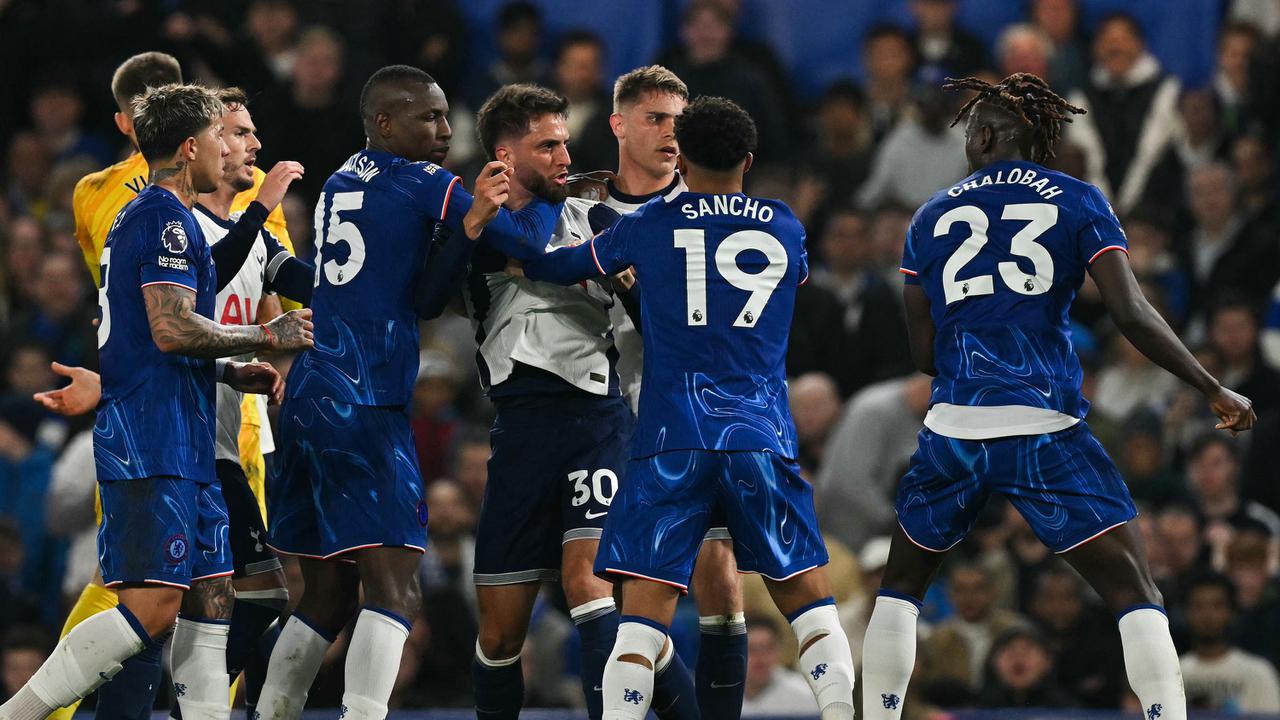 Link Live Streaming Liga Inggris Tottenham vs Chelsea, Mau Mulai di ...