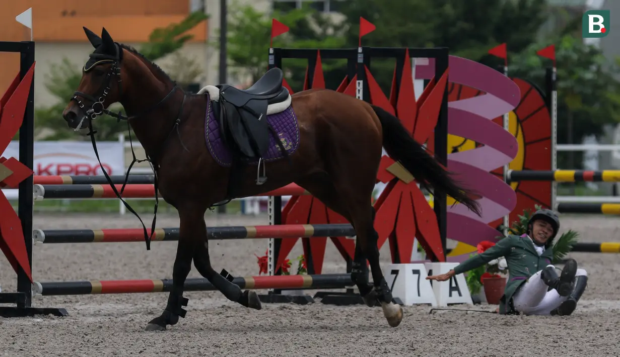 Foto: Aksi-Aksi Tangkas Para Atlet Berkuda di Indonesian Horse Lovers ...