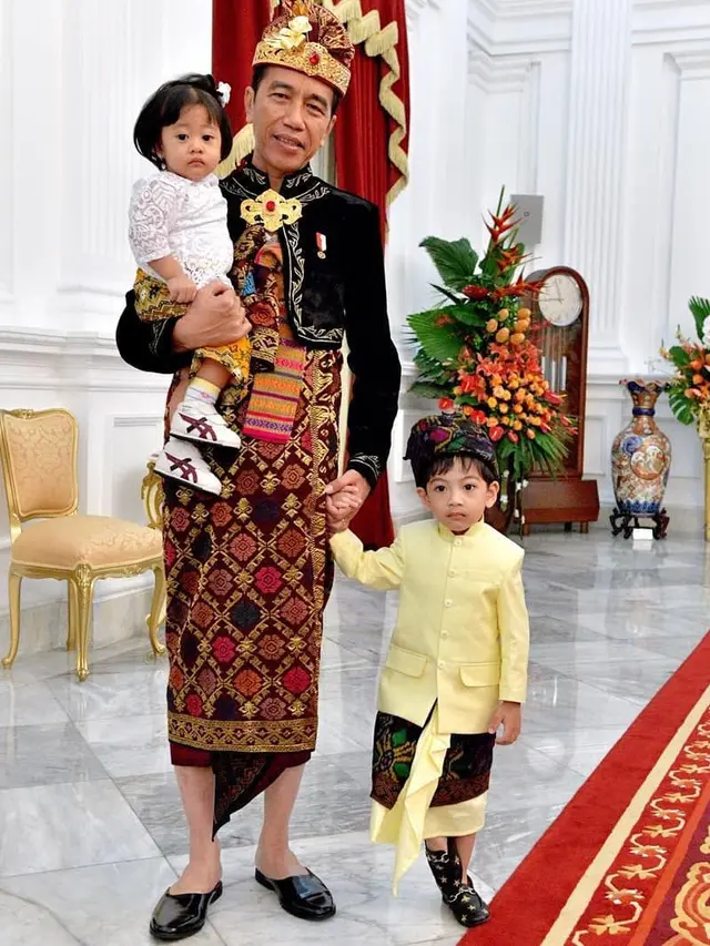 7 Potret Presiden Jokowi dalam Baju Adat di Upacara 17 Agustus dari ...