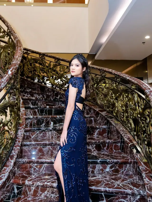 7 Potret Adrienne Jasmine Putri Sulung Choky Andriano yang Kini Jadi Aktris - Hot Liputan6.com