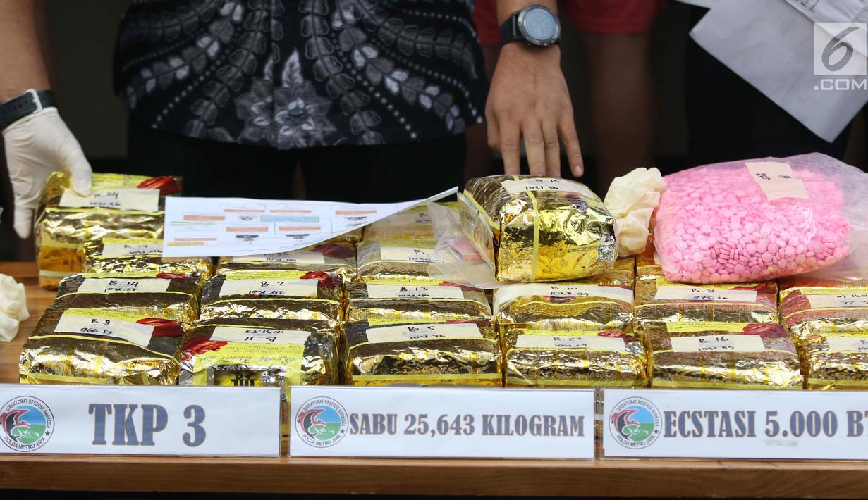 FOTO: Ini Barang Bukti Narkoba Milik Vokalis Zul Zivilia - Foto ...