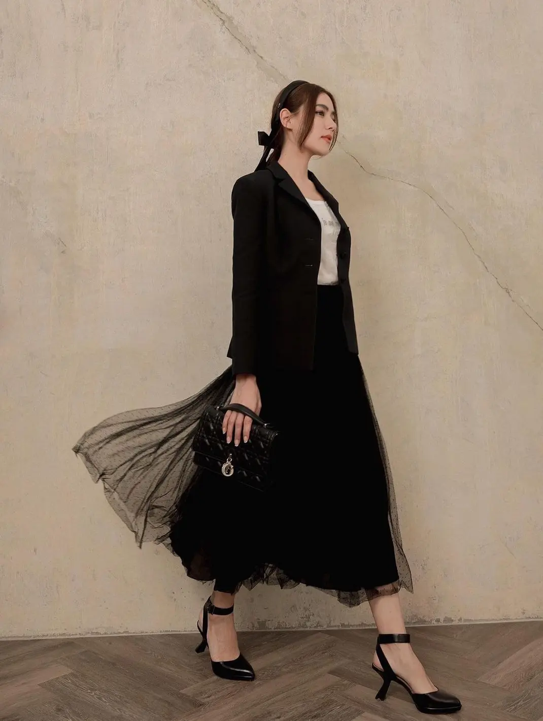 Adu Gaya Playful Penuh Pesona Human Dior Jisoo BLACKPINK dan Kimberley ...