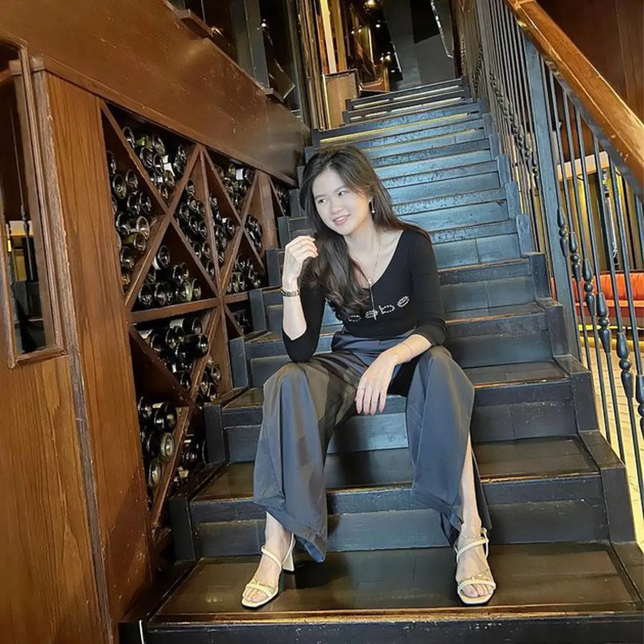 Genap Berusia 28 Tahun, Ini 6 Potret Felicia Tissue yang Makin Cantik Menawan - Entertainment ...