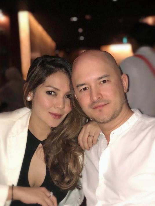 6 Potret Bahagia Alex Tian, Mantan Suami Olla Ramlan dengan Istri dan ...